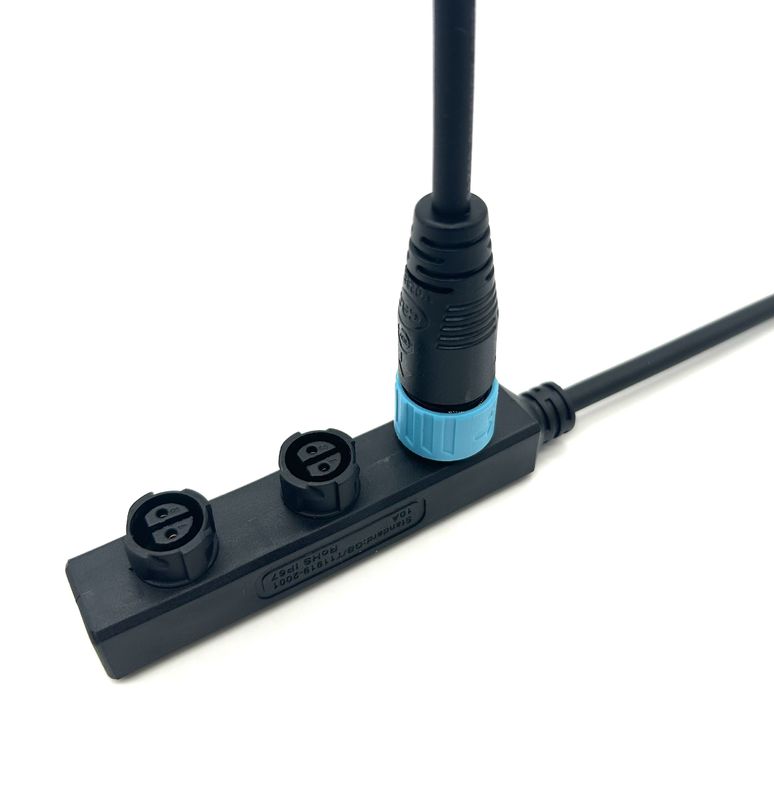 VDE H05RN-2*0.75sqmm CE 10A IP67 3 Ways 2 Pin Female Socket Connector ...